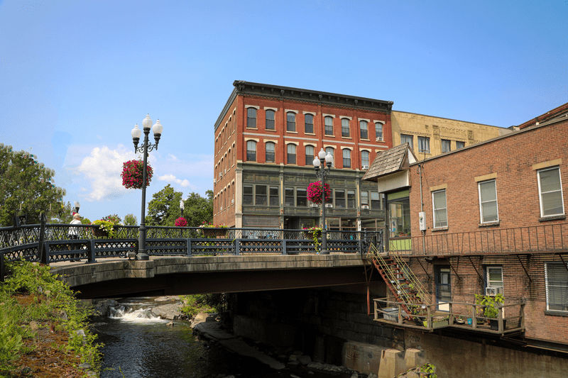 VT Headlines: Brattleboro asks, why are businesses leaving downtown ...